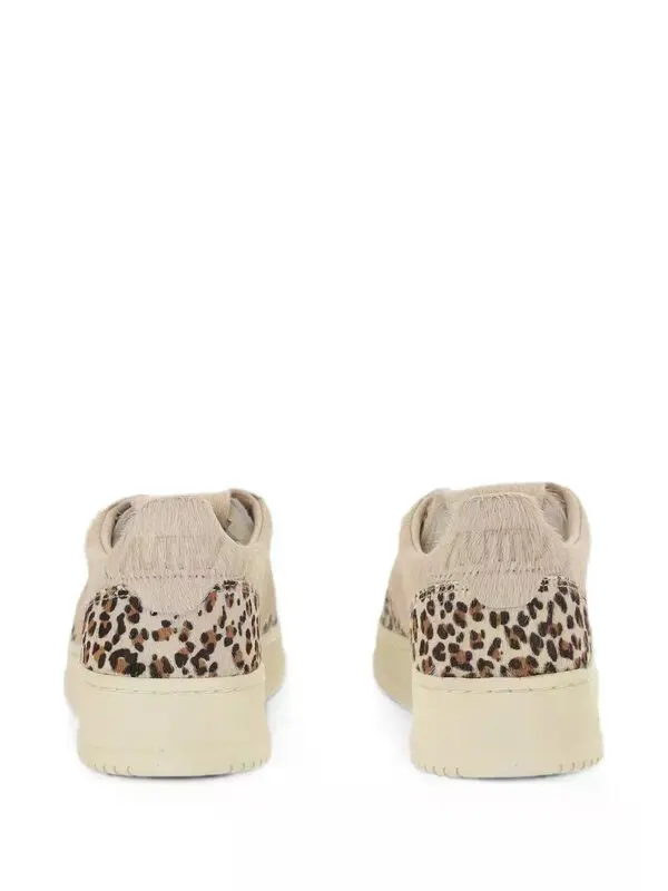 AUTRY Medalist Low Leopard-print Lace-up Sneakers