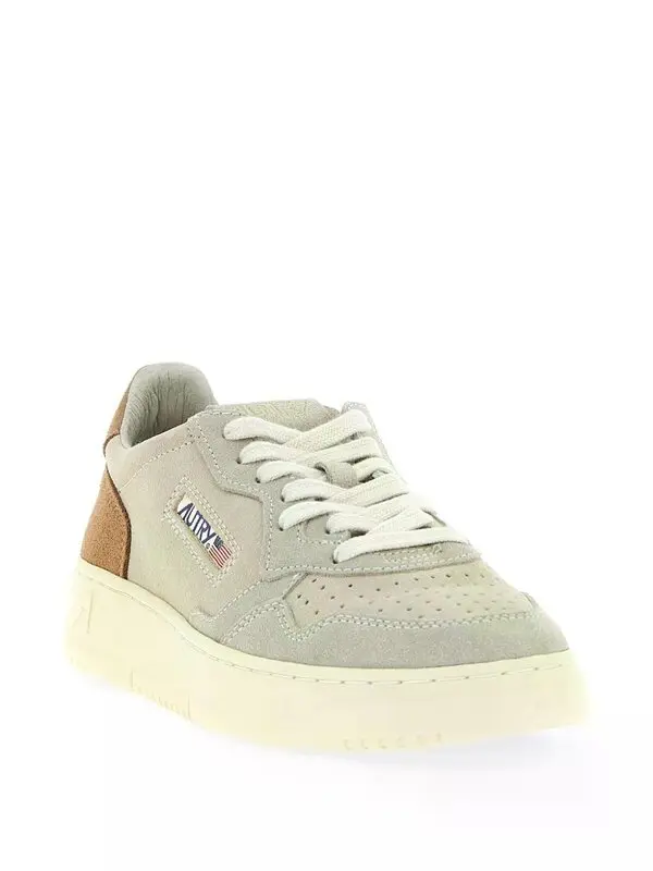 AUTRY Medalist Low Suede Sneakers