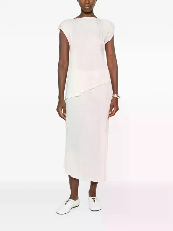 Issey Miyake Off-white Plissé Effect Boat Neck Blouse