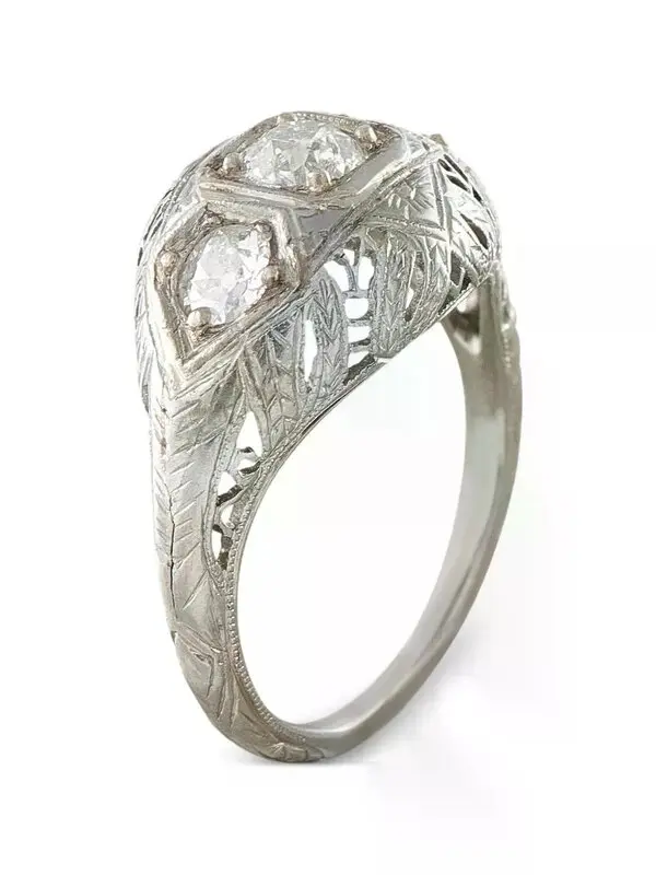 LB EXCLUSIVE Engraved Filigree Diamond Ring - Silver