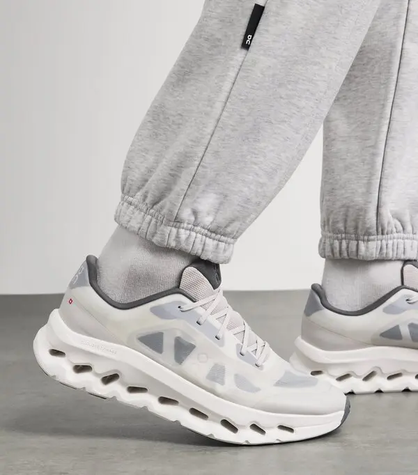 On Cloudtilt Remix Trainers