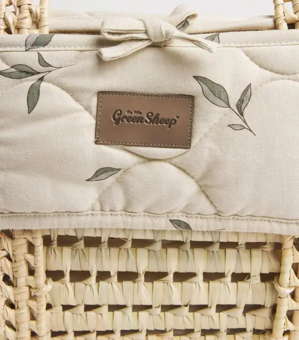 THE LITTLE GREEN SHEEP Quilted Moses Basket And Mattress