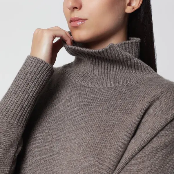 LISA YANG Heidi Cashmere Turtleneck Sweater