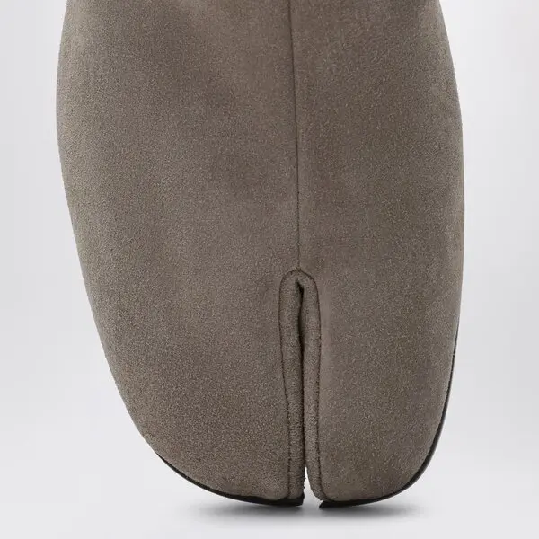 MAISON MARGIELA Suede Tabi Ankle Boots