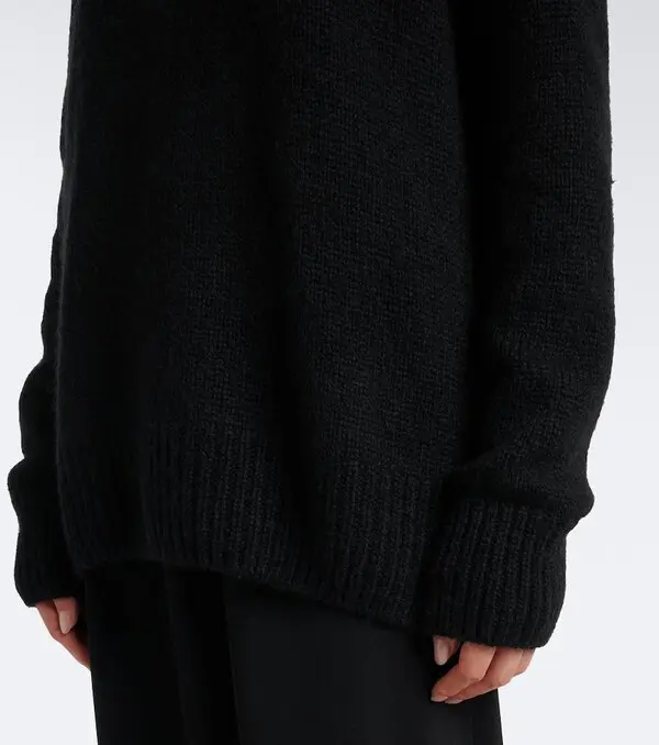 THE ROW Plira Cashmere Turtleneck Sweater