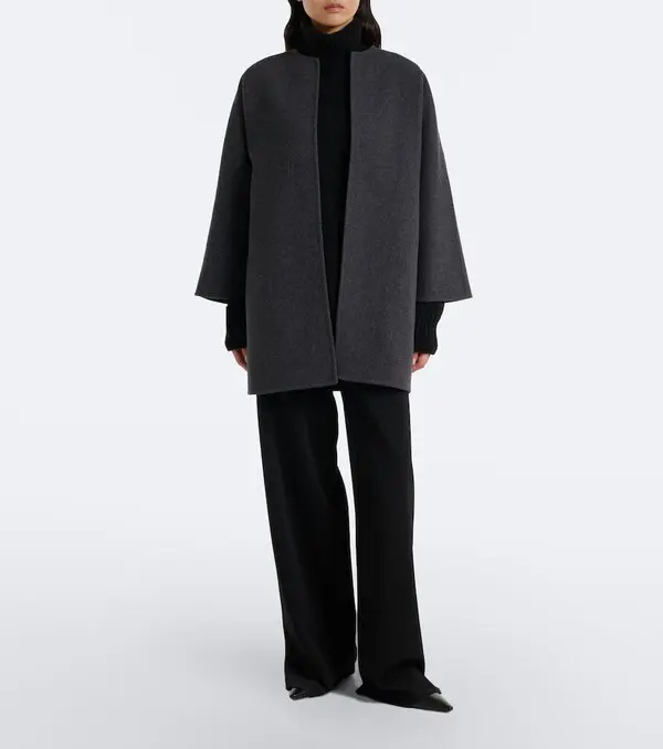 THE ROW Plira Cashmere Turtleneck Sweater