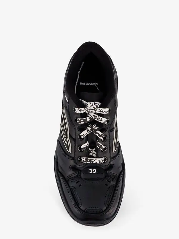 Balenciaga Hamptons Worn-out Low-top Leather Sneakers