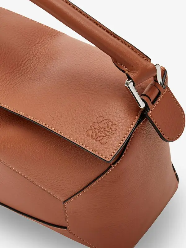 Loewe Puzzle Edge Leather Handbag With Engraved Anagram Logo - Brown