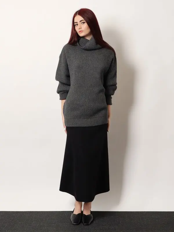 R2W Wool And Cashmere Ribbed Turtleneck