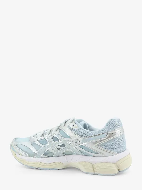 Asics Gel-cumulus 16 Mesh Sneakers With Contrasting Inserts