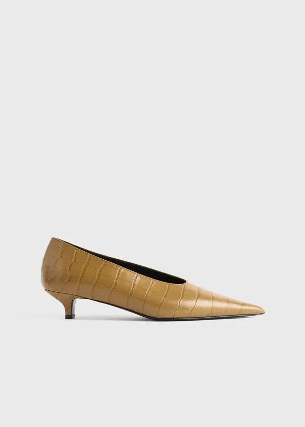 TOTEME Sharp Croco-embossed Kitten Pumps - Biscuit