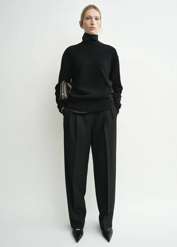 TOTEME Classic Cashmere Crew Knit