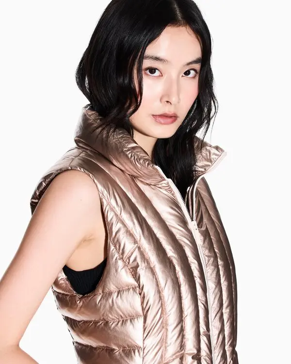 Armani Exchange Recycled Nylon Glossy Foil Down Vest