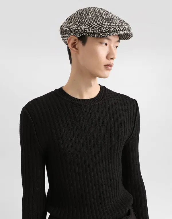 Dolce & Gabbana Wool Pullover Sweaters And Cardigans - Black