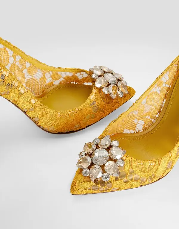 Dolce & Gabbana Lace Pumps With Embellished Brooch Detailing - Yellow