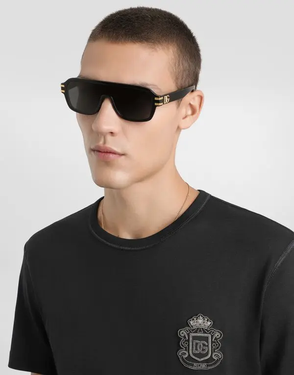 Dolce & Gabbana T-shirt With Heraldic Patch T-shirts And Polos
