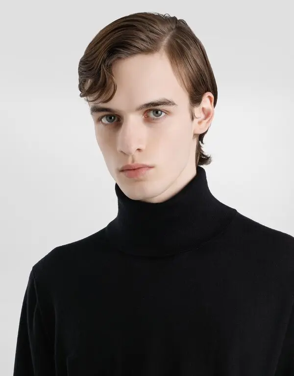 Dolce & Gabbana Cashmere Turtleneck Pullover Sweaters And Cardigans - Black