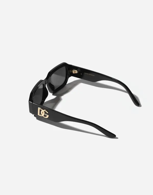Dolce & Gabbana Acetate Sunglasses With Gold Tone Logo Detail - Black