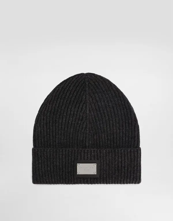 Dolce & Gabbana Cashmere And Wool Beanie With Branded Tag - Grey
