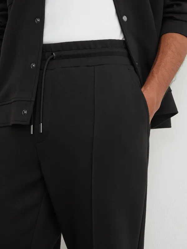 REISS Premium Interlock Cuffed Joggers - Black