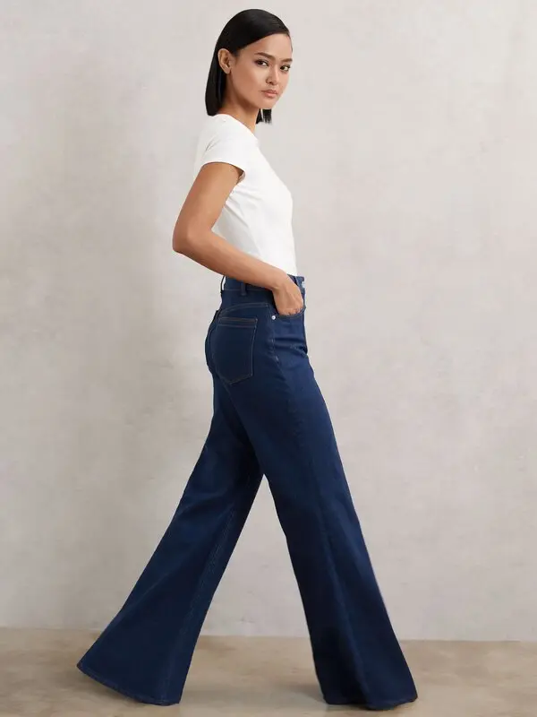 REISS Flared Seam-detail Jeans - Blue