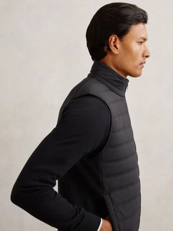 REISS Quilted Knit Gilet With Funnel Neck - Navy