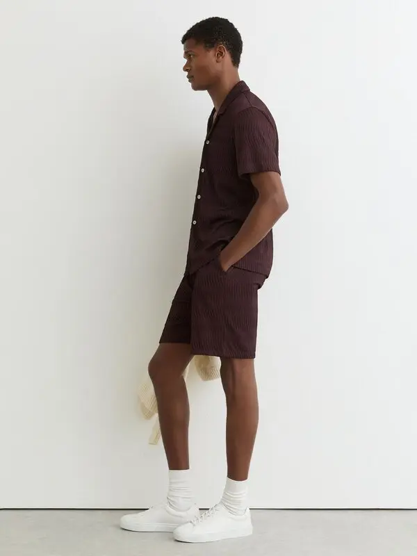 REISS Textured-wave Cuban-collar Shirt - Bordeaux