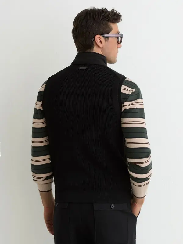 REISS Funnel-neck Quilted Gilet