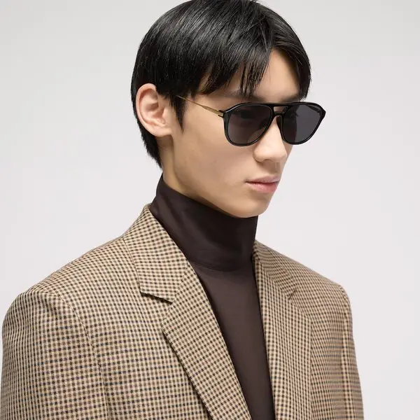 Gucci Navigator Frame Sunglasses - Black