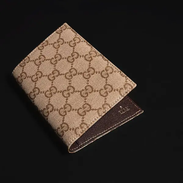 Gucci Savoy Small Toiletry Case - Beige