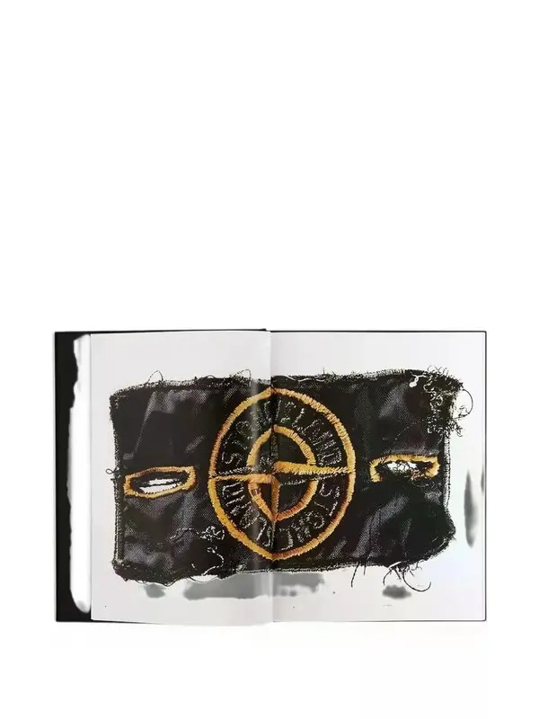 BOUTIQUE MAGS Stone Island: Storia Book