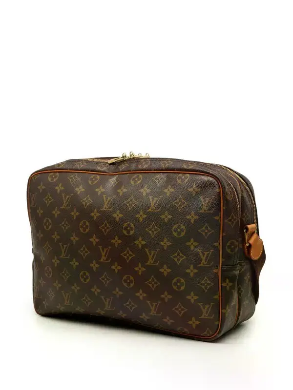 LOUIS VUITTON 1997 Monogram Reporter Gm Crossbody Bag