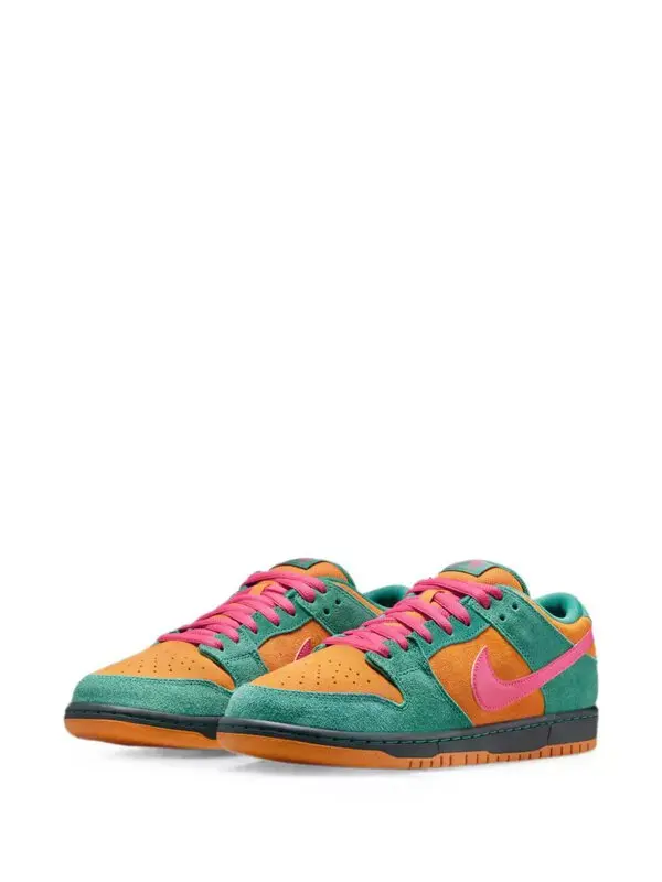 Nike Sb Dunk Low Pro Sneakers
