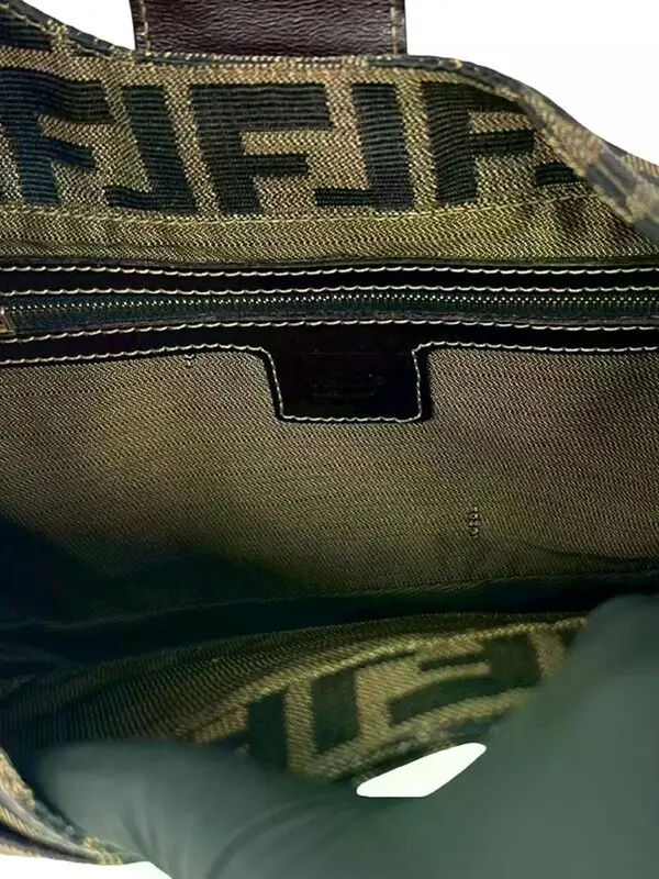 Fendi 2000-2010 Zucca Canvas Shoulder Bag