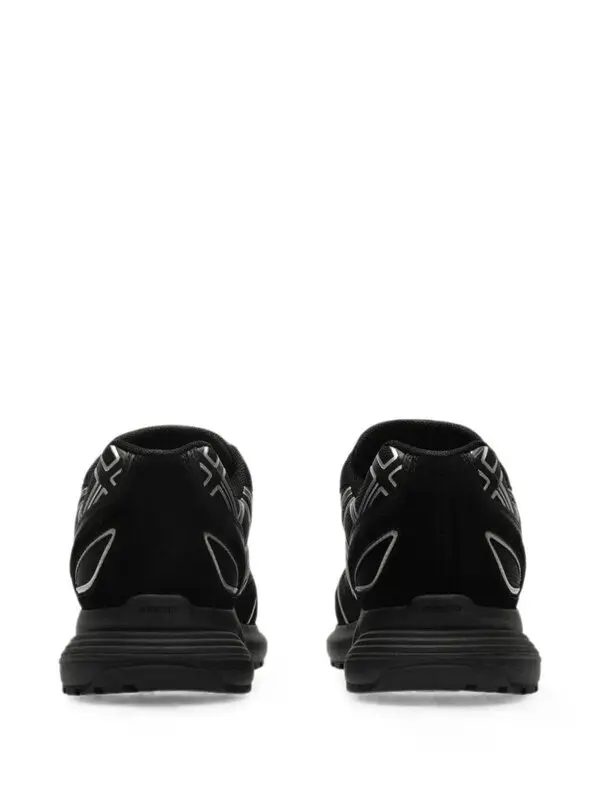 Burberry Eclipse - Black