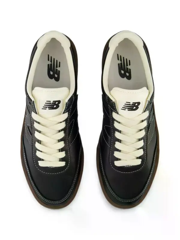 NEW BALANCE 750 Shoes