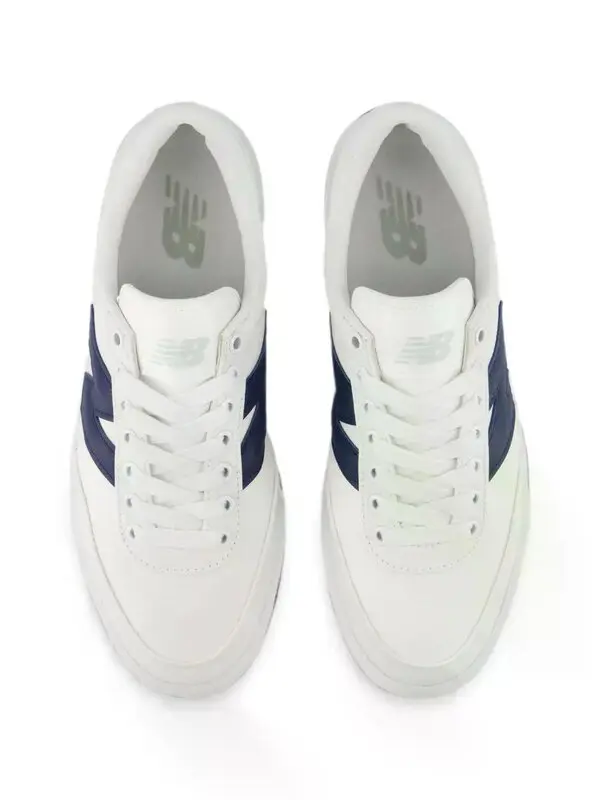 NEW BALANCE 750 Logo-patch Sneakers
