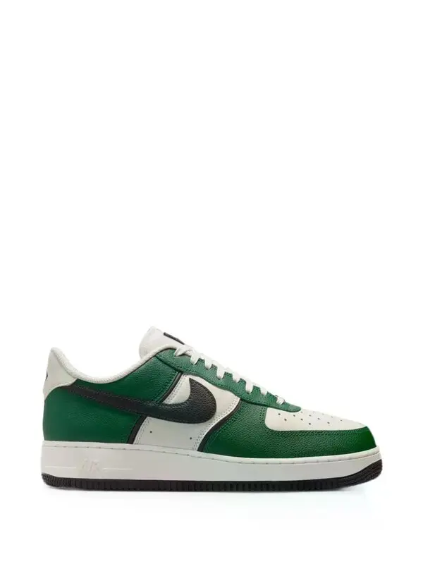 Nike Air Force 1 '07 Lv8 Sneakers - Green