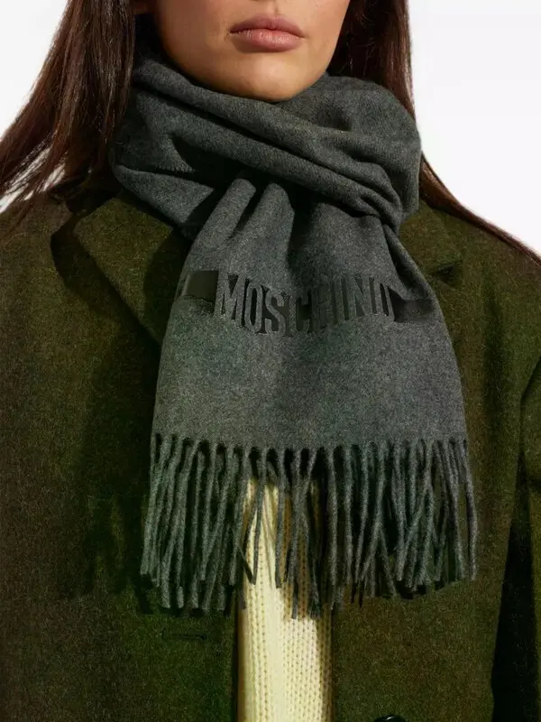 Moschino Logo-print Fringed Scarf