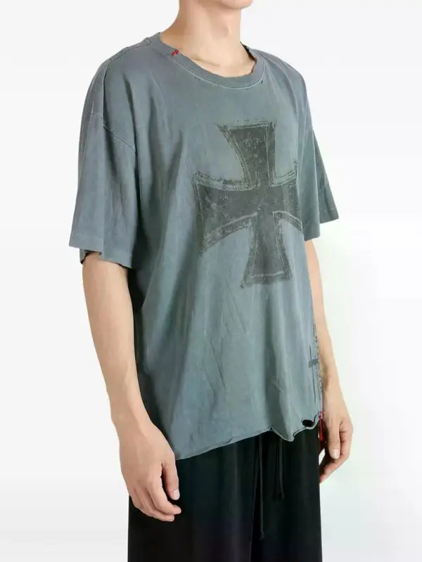 SAITOS Cross-print Distressed T-shirt