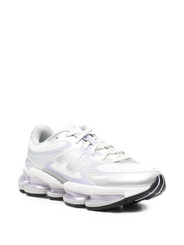 NEW BALANCE 2000 Sneakers