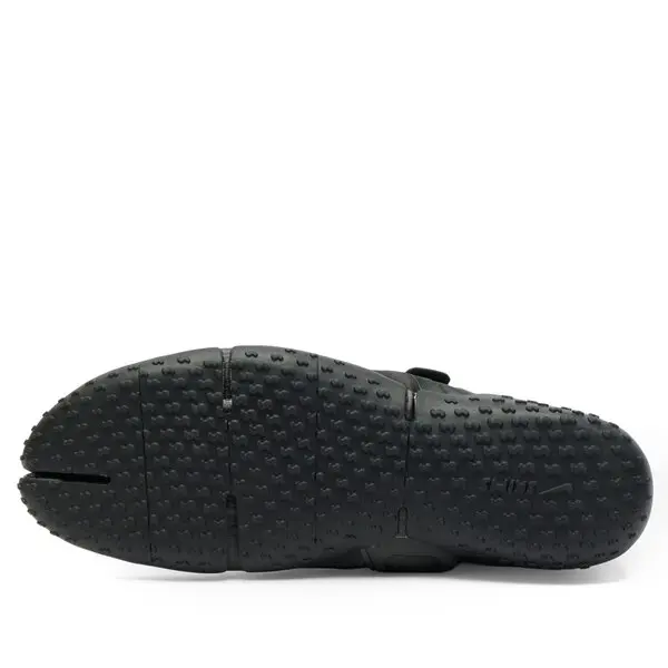Nike X Skims Satin Rift Sneaker