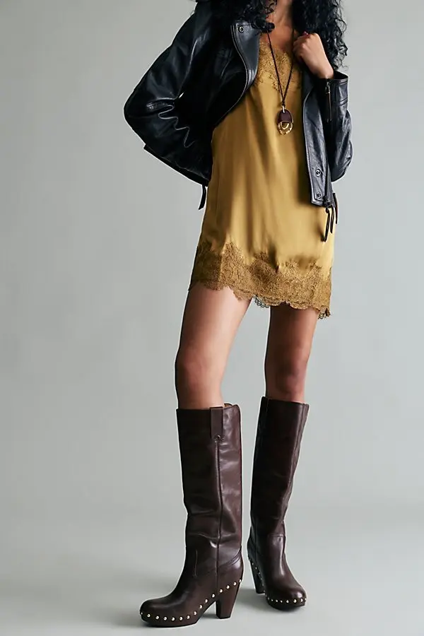 THE FRYE COMPANY Cindy Pull-on Boots Shoe At - Espresso