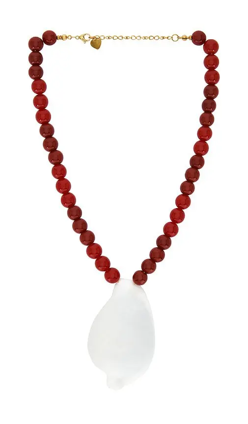 LOVERS AND FRIENDS Sage Shell Necklace