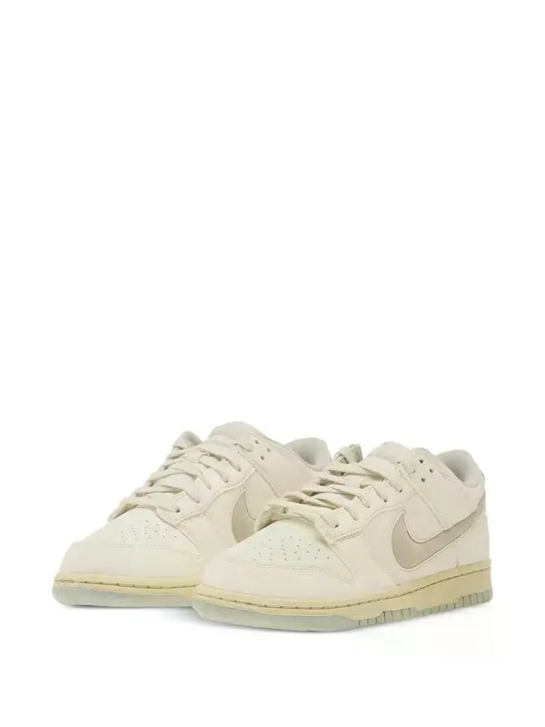 Nike Dunk Low Retro Premium Sneakers