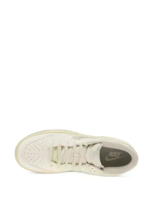 Nike Dunk Low Retro Premium Sneakers