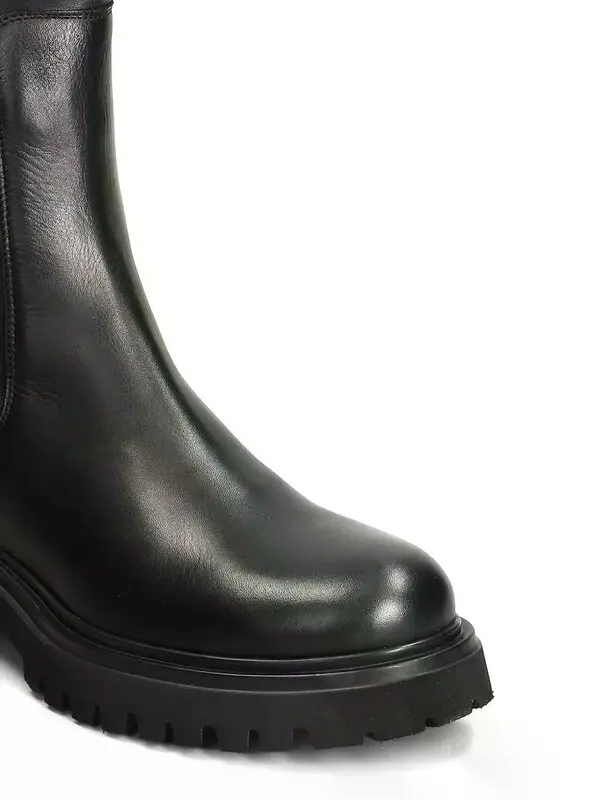 JULIE DEE Lug Sole Chelsea Boots