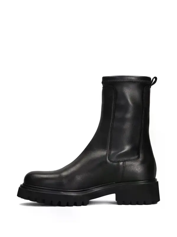JULIE DEE Lug Sole Chelsea Boots