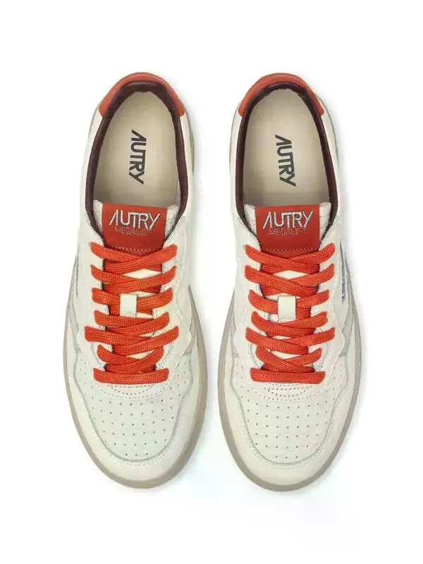 AUTRY Medalist Low Sneakers In Sand And Pumpkin Leather