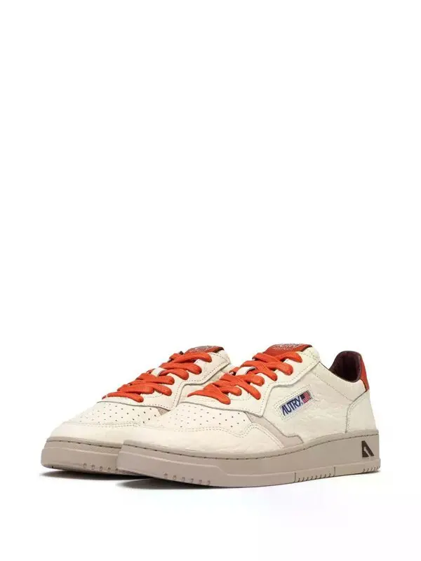 AUTRY Medalist Low Sneakers In Sand And Pumpkin Leather